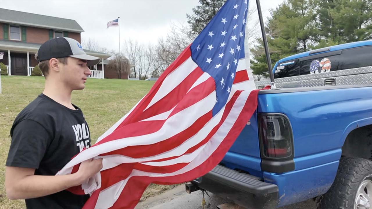 Student Goes Viral After School Requests He Removes His American Flag ...