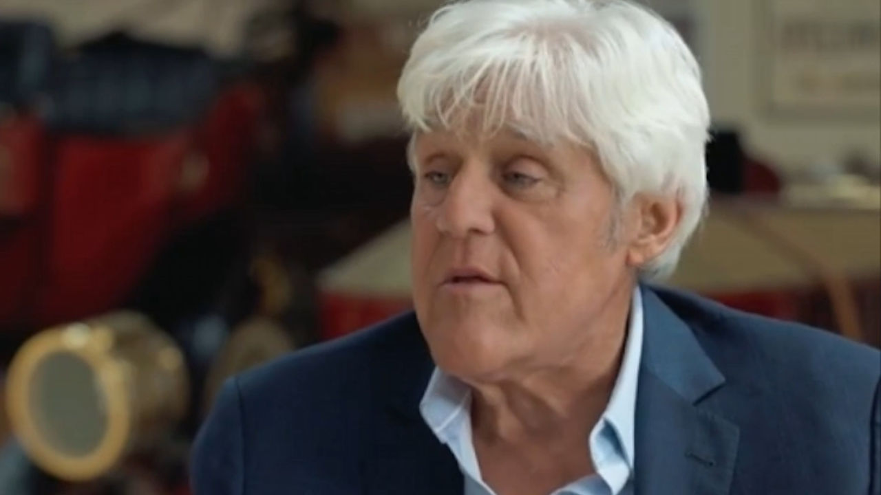 Jay Leno Educates Late Night Hosts On How To Run An Entertaining Show ...